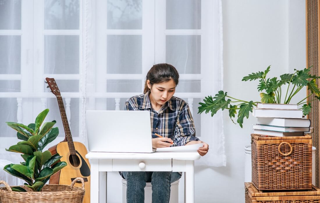 How to Thrive in Remote Customer Service Jobs: Tips for Success