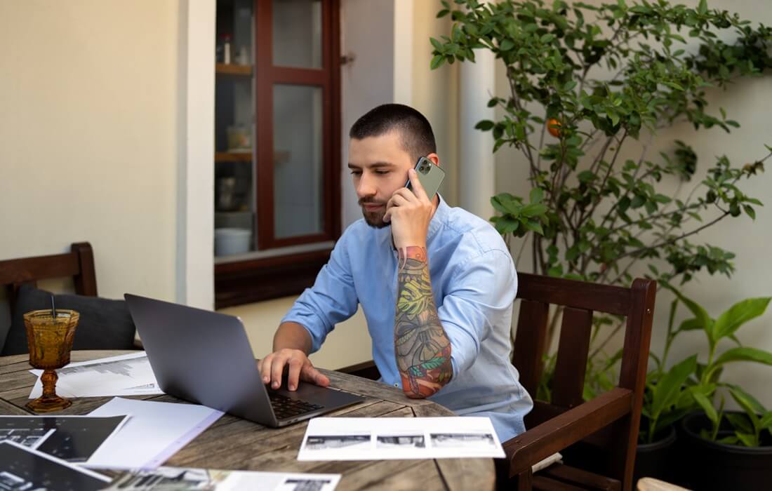 Guide to Succeeding in Remote Customer Service Careers